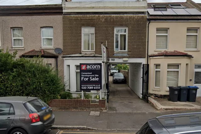 Me thika dhe shpata / 8 afrikanë tentojnë të grabisin “shtëpinë e barit ...